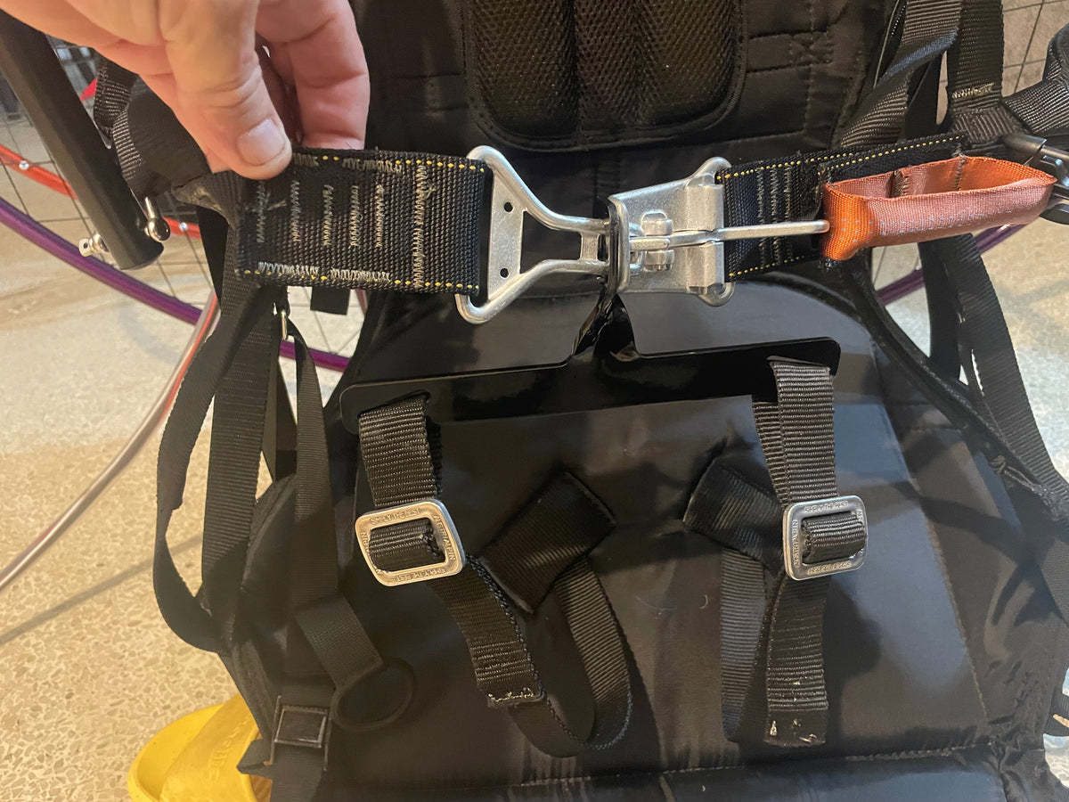 Quick Release Harness Conversion – SkyLabParamotorSIV